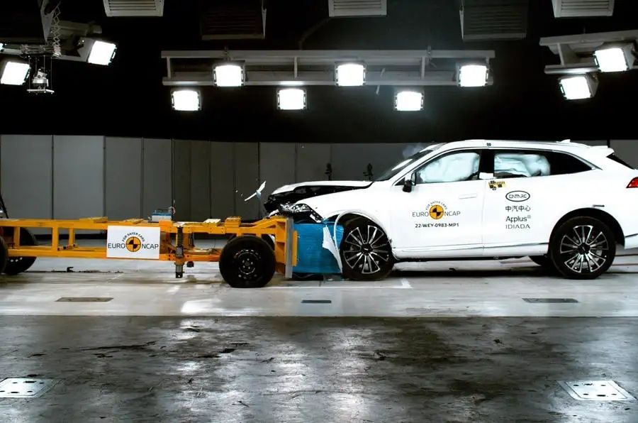 欧盟E-NCAP最新碰撞测试：Model Y创纪录,两款国产车获5星评级__财经头条