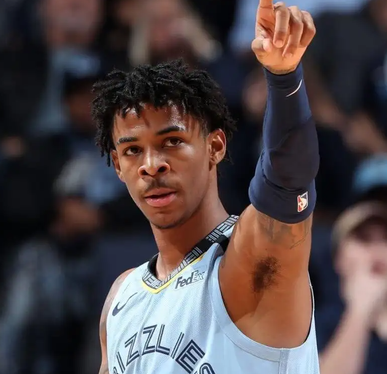 唐斯33+14状态复苏，森林狼队险胜灰熊队，系列赛比分2比2平|唐斯|灰熊队|森林狼队_新浪新闻