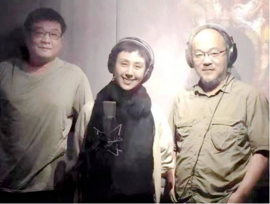 52岁窦唯颜值回春，不修边幅胡子邋遢仍帅气，生活从容洒脱很自在__财经头条