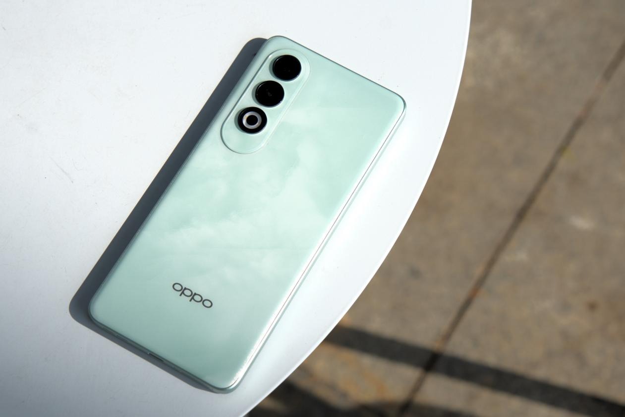 OPPO K12评测：充电五分钟，开黑玩五局！百瓦闪充长续航再普及|存储|充电|电池_新浪新闻