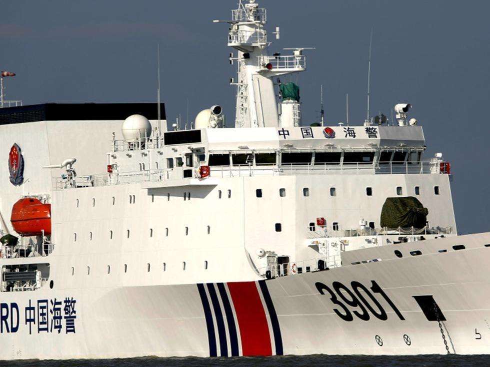 首艘！中国最大、装备先进万吨级海巡船，终于成功出坞|巡逻船|海事|装备_新浪新闻