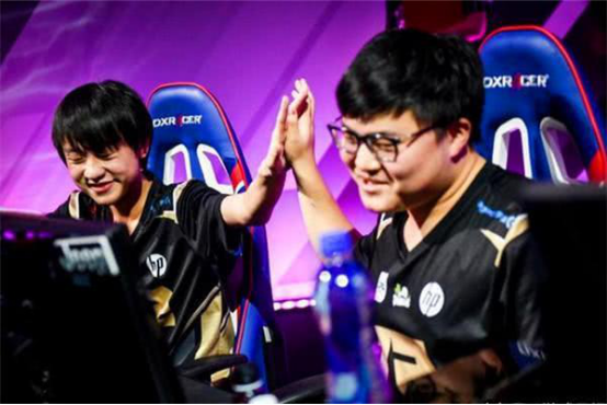 宁王回忆YM往事，Knight居然不会点外卖？PDD：有些话不能乱说