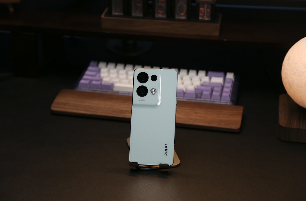 Reno8 Pro+实力圈粉学生党！高颜值强性能外，还有影像自研芯片|影像|芯片|性能_新浪新闻