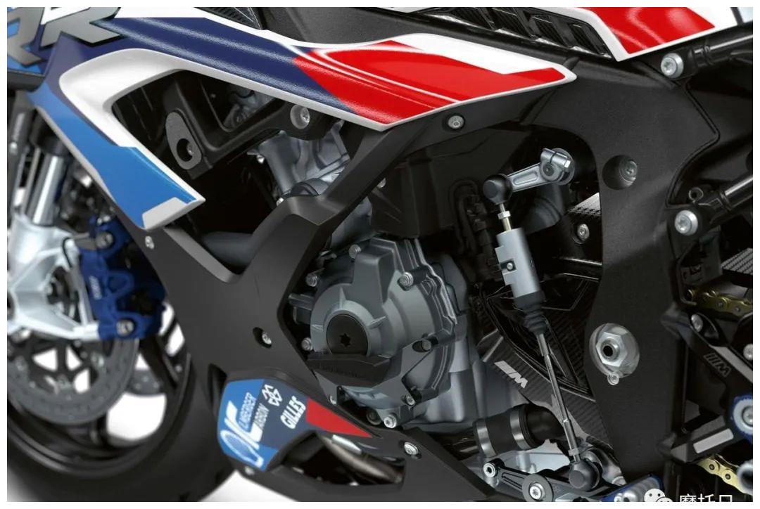 宝马摩托车的第一个M型号M1000RR，200匹马力俱乐部新增一员__财经头条