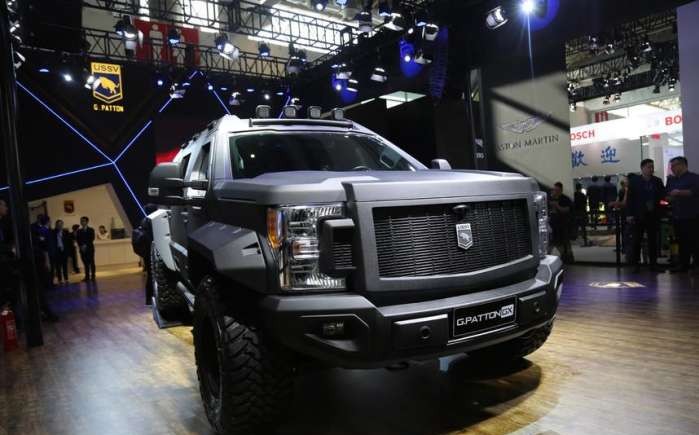 乔治·巴顿 被称为民用装甲车。网友：这显然是坦克！