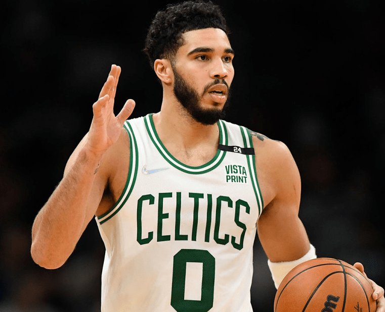 凯尔特人队7连胜保持联盟第一战绩，塔图姆50分送对手六连败|塔图姆|黄蜂队|连胜_新浪新闻