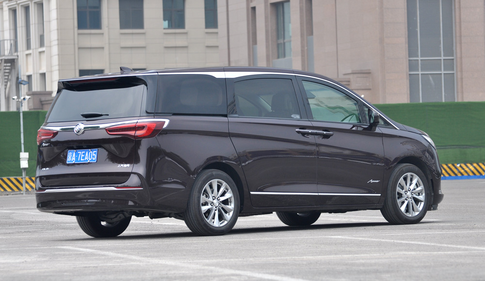 试驾GL8艾维亚 40多万元的别克MPV值得买吗？