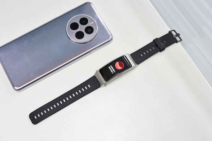 华为通话手环B7评测，堪称完美的可通话时尚健康手环！