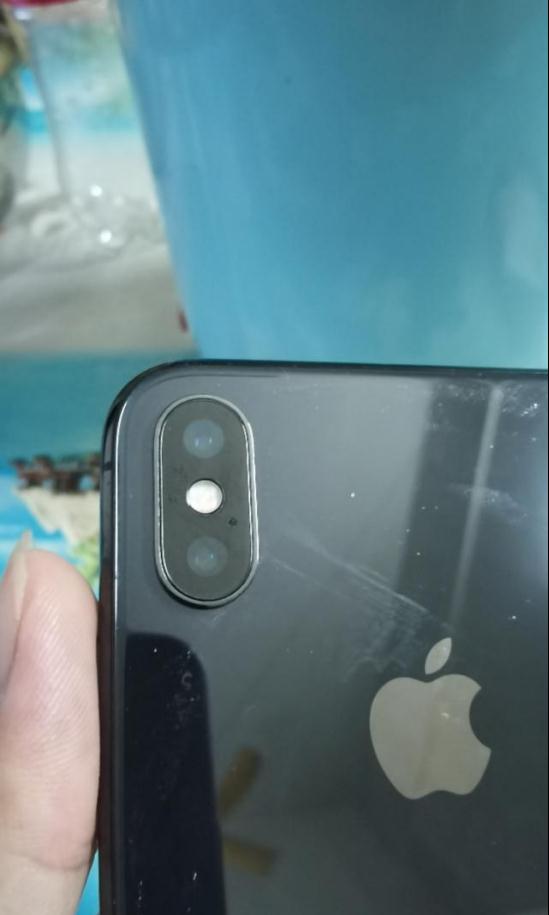 用了三年九成新的iPhoneX，2500入手值还是亏？__财经头条