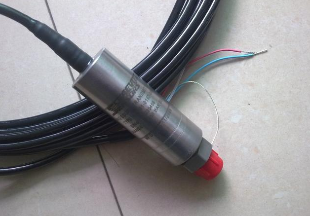 P981-0107-10MO 0-350BARS轧钢机压力传感器 金属变送器
