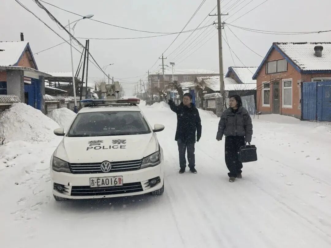 直击执行丨雪封山路挡不住执行暖|通化市|吉林省|干警|罚金|法律_新浪新闻