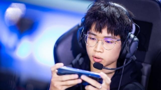 KPL出现新KDA之王，Hero紫幻大场零死亡，久哲培养下一个久诚？