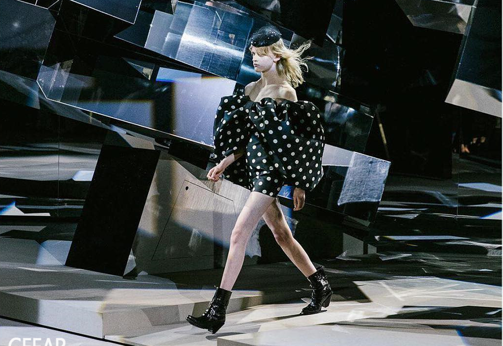 用数字说话：Hedi Slimane接任后的CELINE|数字|美学|创意总监_新浪新闻