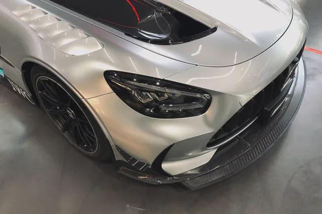 奔驰AMG GT新版本车型上市，帅出天际-新浪汽车