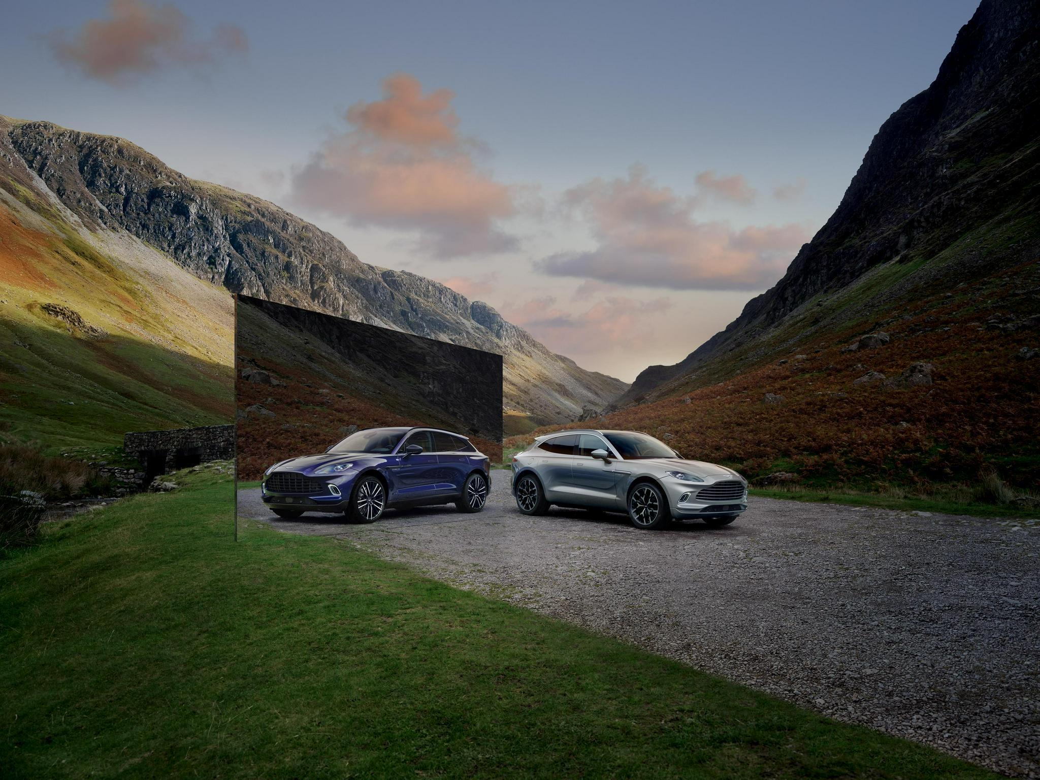 以电为先再续经典 DBX STRAIGHT-SIX__财经头条