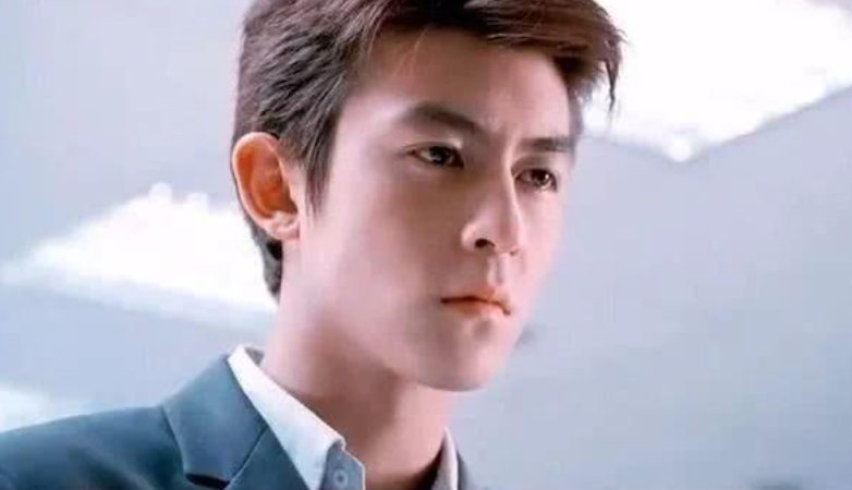 颜值巅峰时期的陈冠希帅照