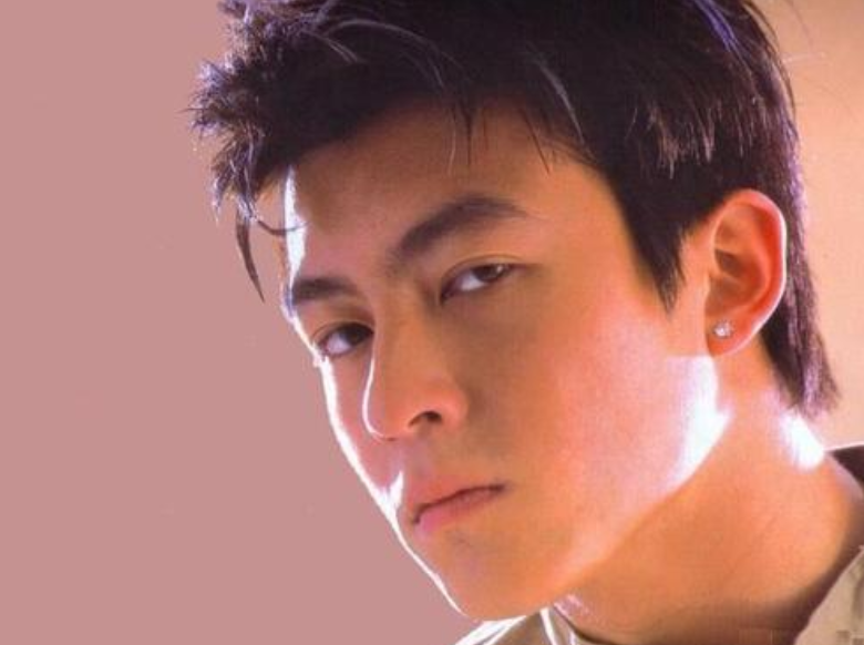 颜值巅峰时期的陈冠希帅照