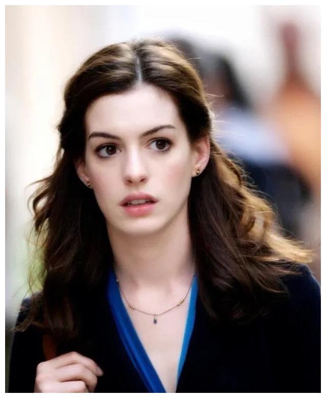 欧美娱乐圈公认的20个绝世大美女，你认为谁的颜值最惊艳？|性感|美貌|娱乐圈_新浪新闻