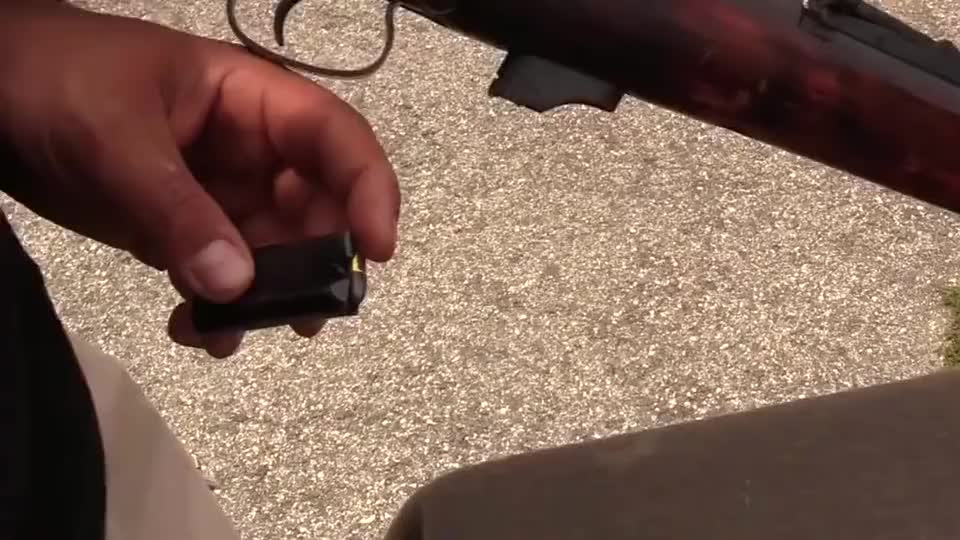 TOZ-18小口径运动步枪，射击实测，敢小看它的威力你就错了！_新浪新闻