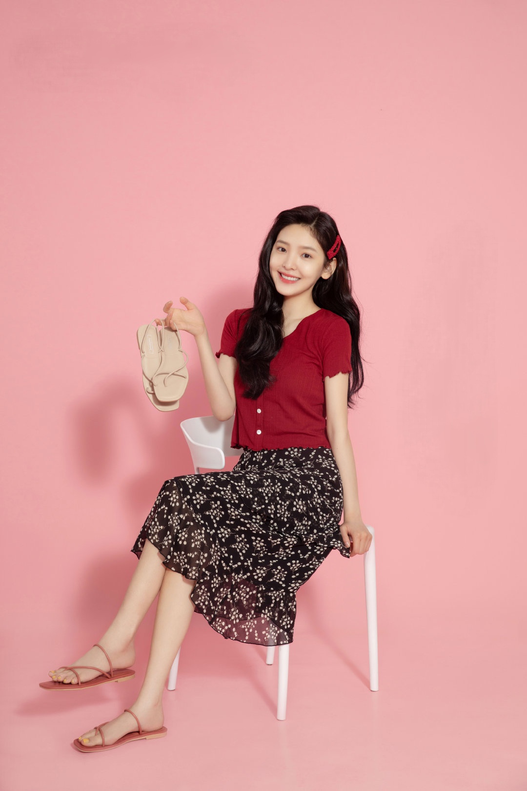 “校园女神”章若楠，喜提热风首位代言人，事业更有新突破