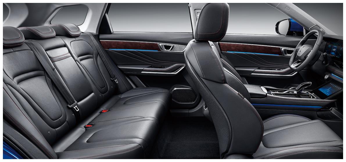 8AT换成6AT，奔腾T99销量却创新高，它是十五万的新选择__财经头条