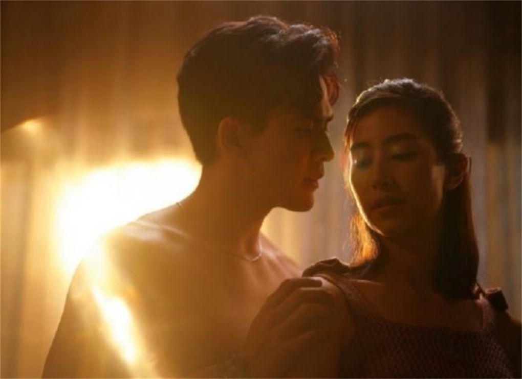 MintC：愿意参加Mark、Kim的婚礼，和男友恋爱11年不着急结婚|恣意情思|婚礼|男友_新浪新闻