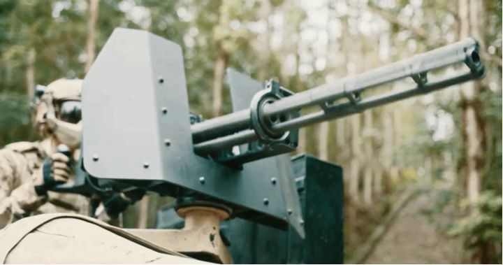 射速每分6000发！伊朗同时装备2款中国转管机枪，3管6管全都有|武器|加特林|伊朗_新浪新闻