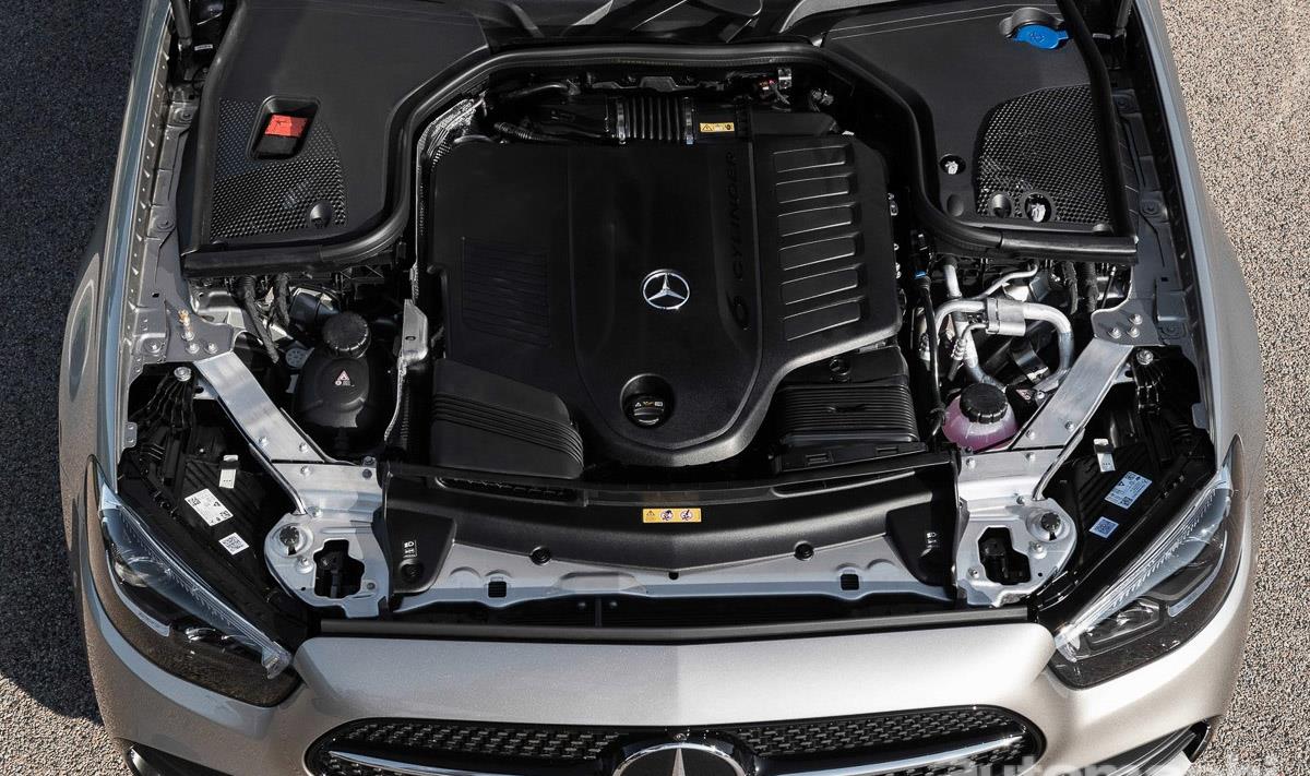 Mercedes-Benz M254 ，完全没有皮带的引擎