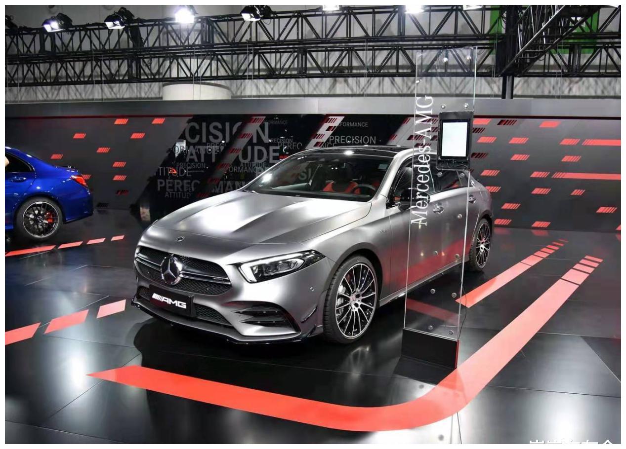 奔驰AMG A35，在这个级别的车里，它应该算是比较偏舒适的-新浪汽车