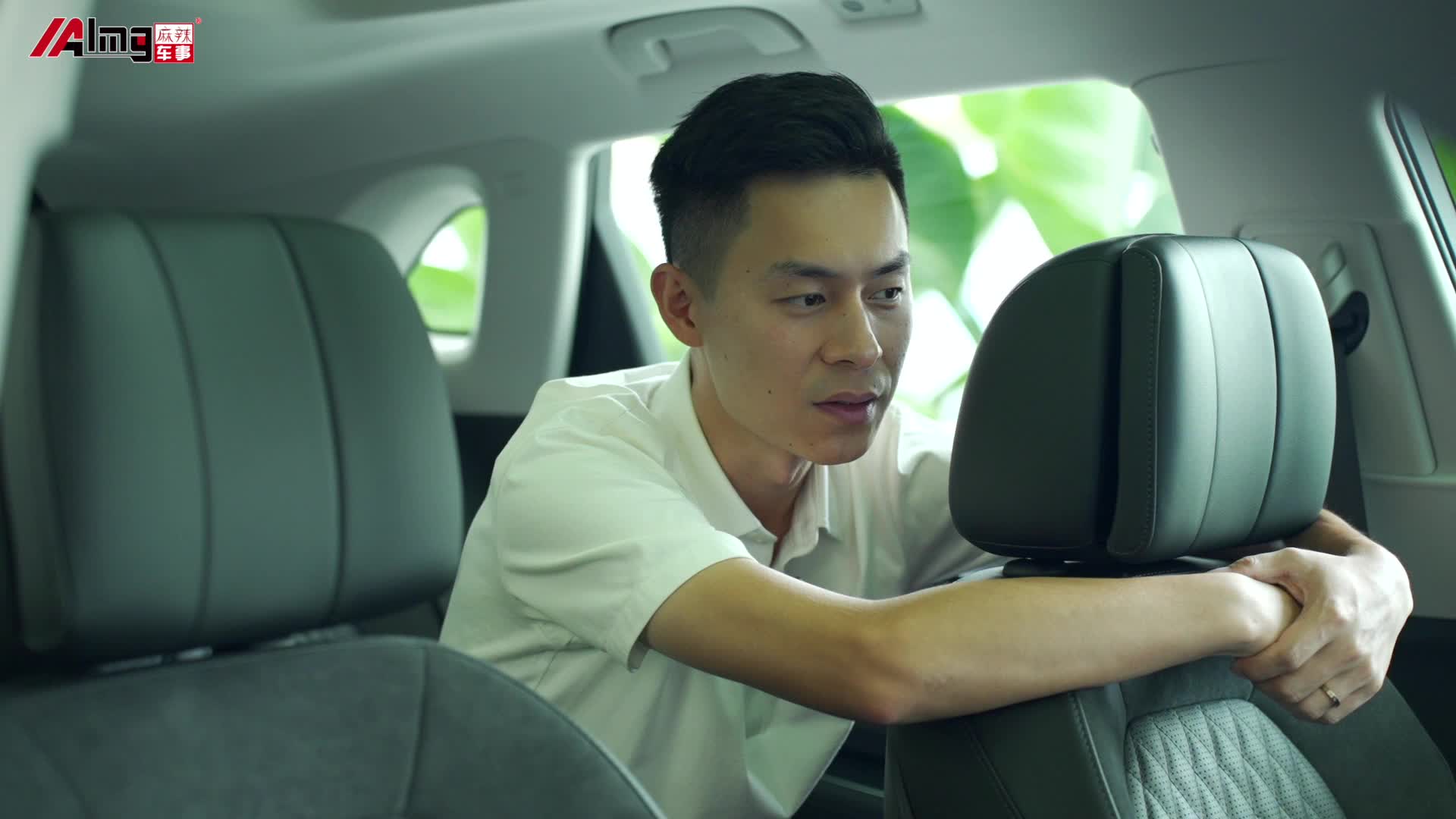 不到19万买新红旗HS5，252马力+爱信8AT就问你值不值？|汽车资讯|汽车视频|8AT变速器_新浪新闻