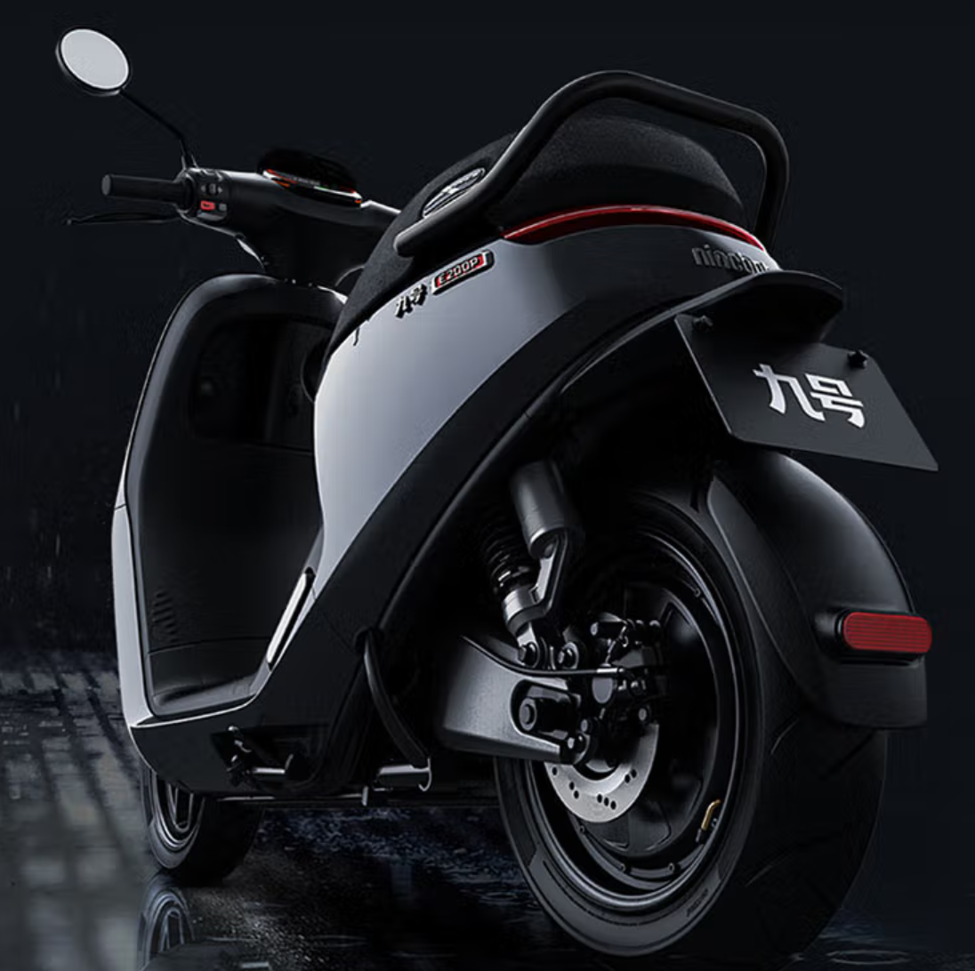 最大速度达135km/h？九号电动E300P全新上市，多项黑科技加持-新浪汽车