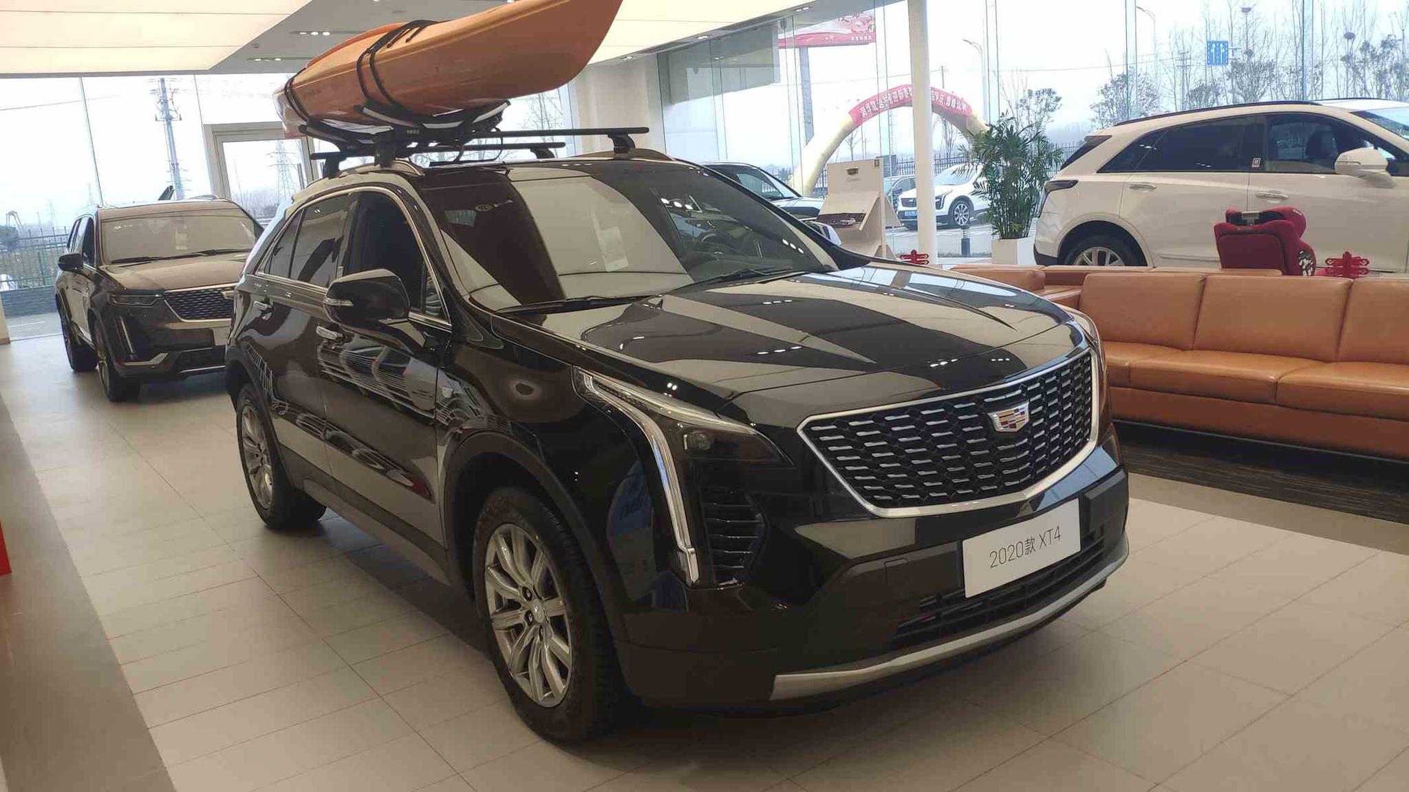 售25.97万-39.17万 2020款凯迪拉克XT4到店实拍-新浪汽车