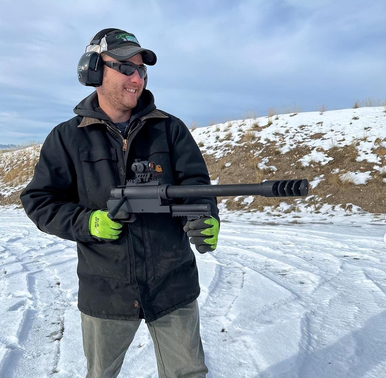 ULR.50 BMG 手枪：一款使用巴雷特12.799mm枪弹的手枪