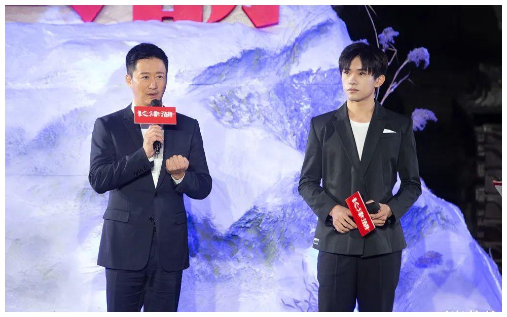 吴京和易烊千玺组cp？《长津湖》也太炸了吧！