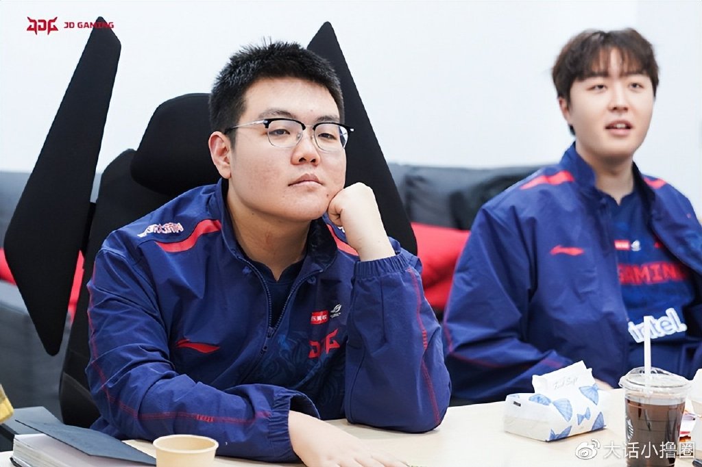 JDG晋升全球战队第二战队！对战OMG，岂不是手到擒来？