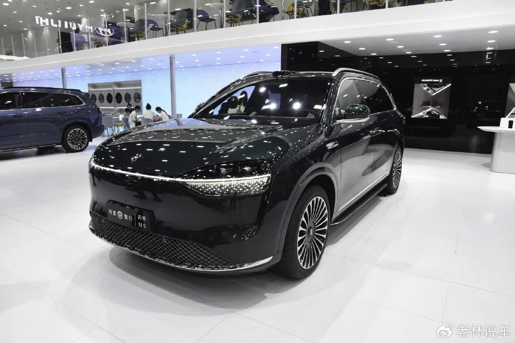 今年最惨的豪华车，不是宝马5系，而是宝马X5，被问界M9“毒打”-新浪汽车