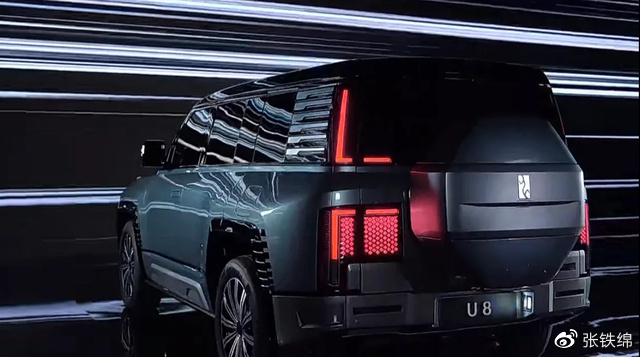 仰望U8发布，外观霸气，一身黑科技：四轮电机+原地掉头+水上漂浮-新浪汽车