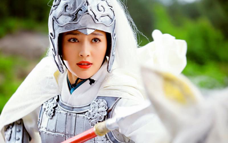 历史上独一无二的“女战神”，相传是猴精转世，死后进了将相列传