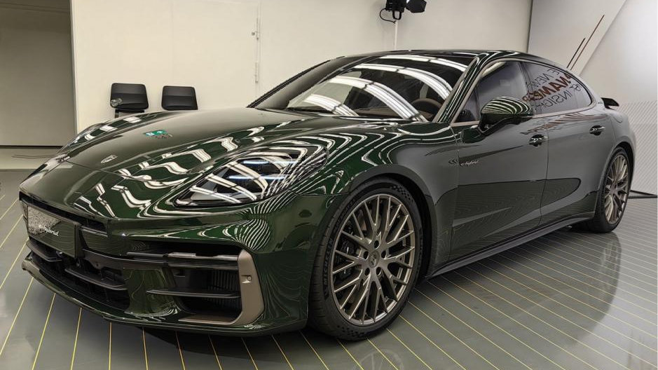 这128万的帕拉梅拉，并没有小米SU7 MAX版跑得快，你敢信-新浪汽车