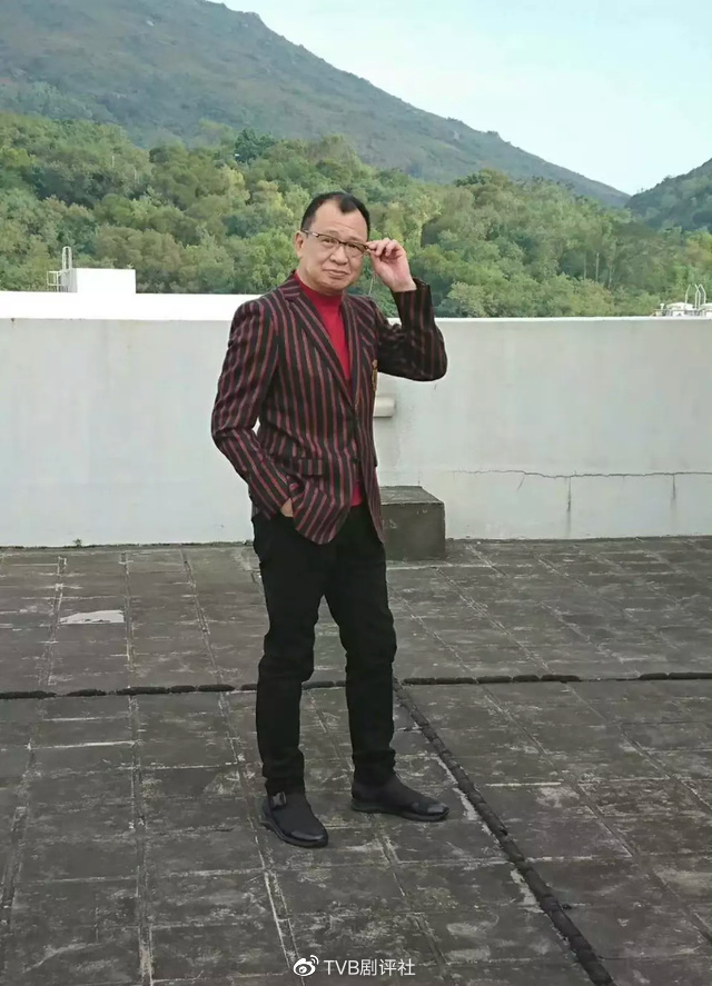 许绍雄参加内地综艺以欢喜哥角色登场，透露明年复出拍新港剧