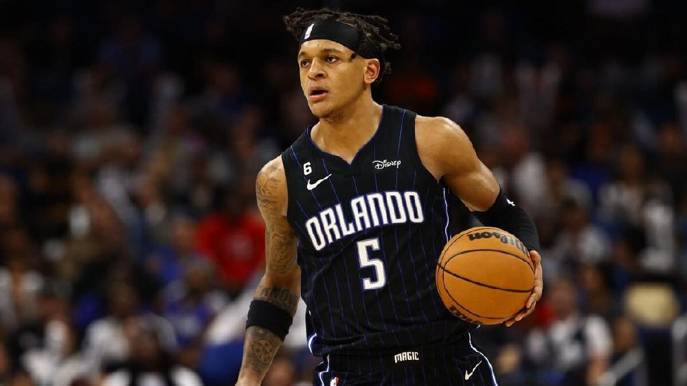 最新消息：NBA6大奖项赔率出炉，外媒质疑伦纳德，贝弗利大赞哈登|贝弗利|伦纳德|哈登_新浪新闻