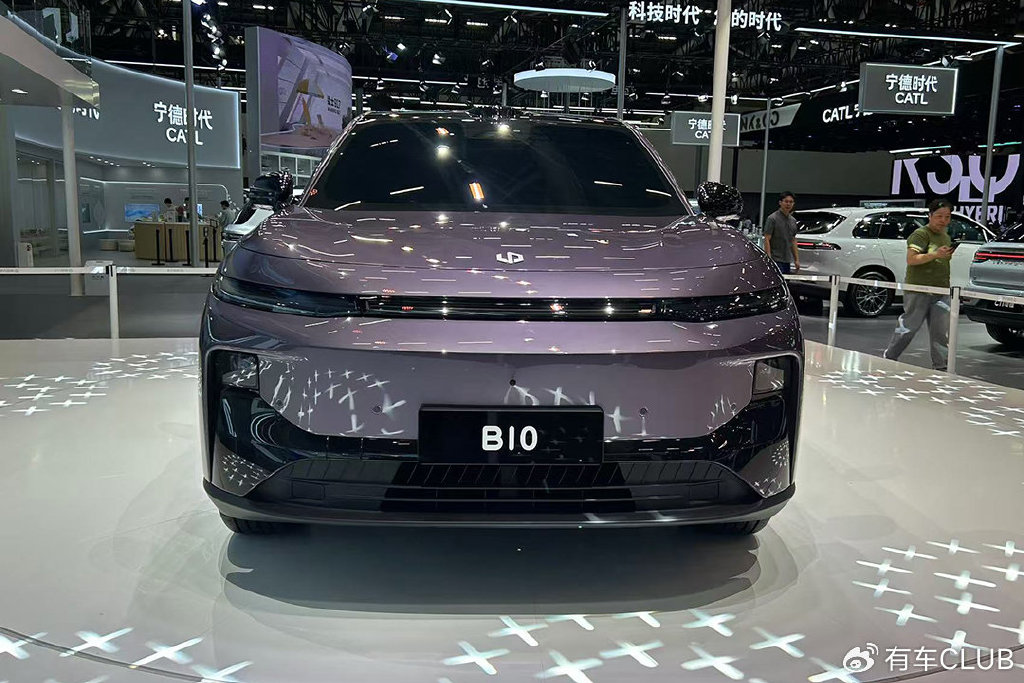 2024广州车展丨LEAP3.5架构B平台打造 零跑B10国内首发-新浪汽车