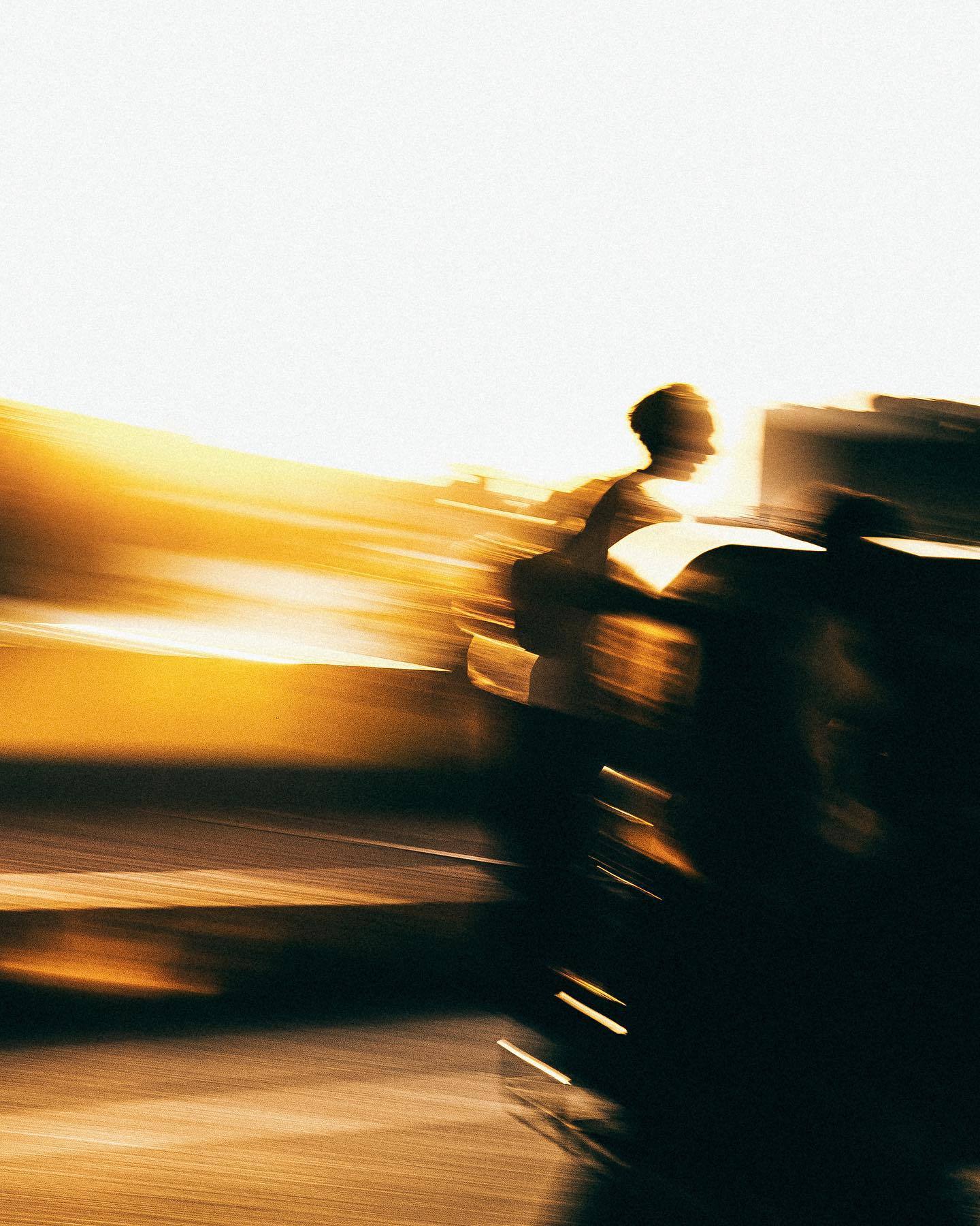 光与影的街头 | 菲律宾摄影师Jilson Tiu__财经头条