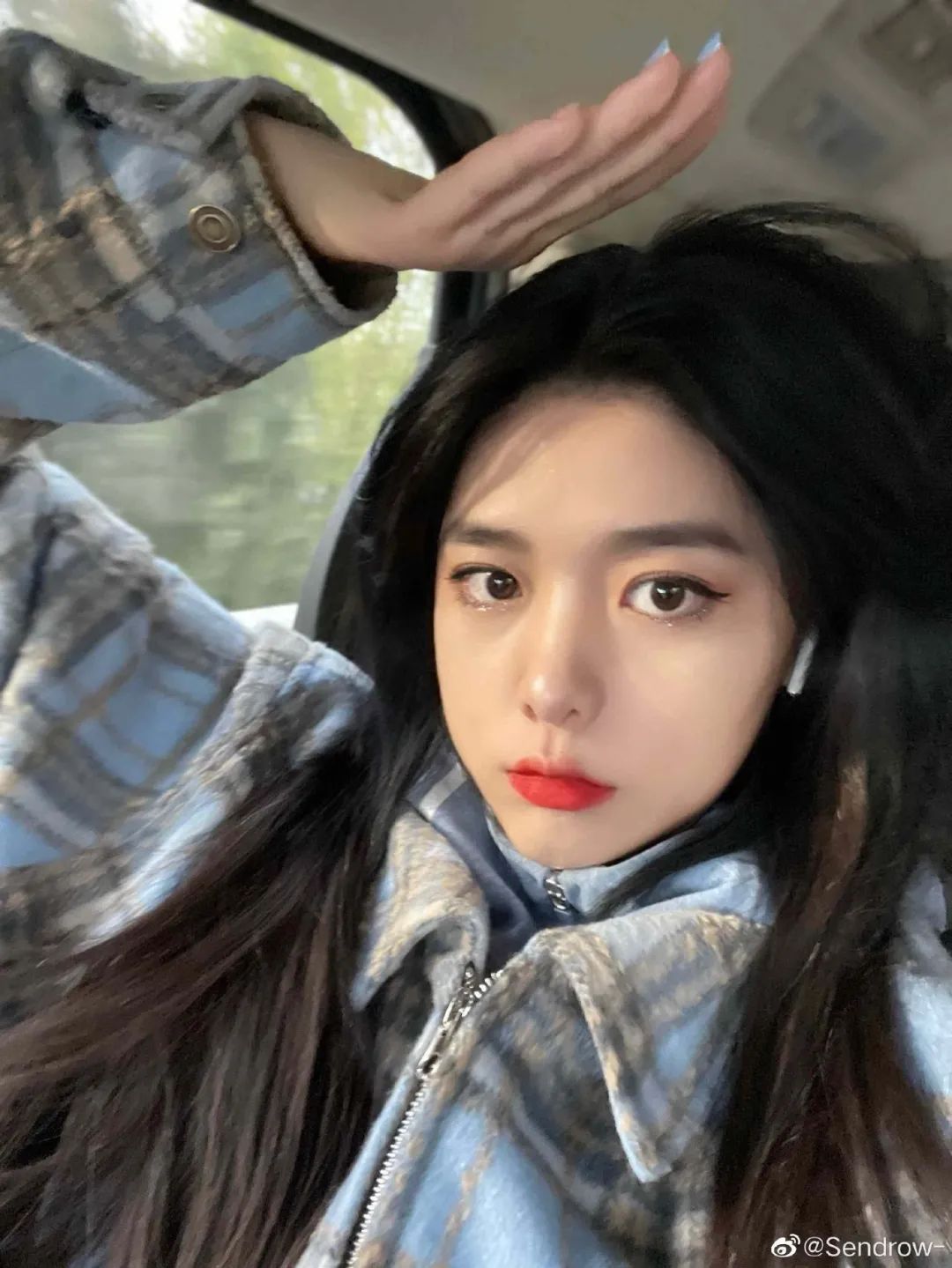 01年 双鱼座 177cm 54kg 爱好舞蹈