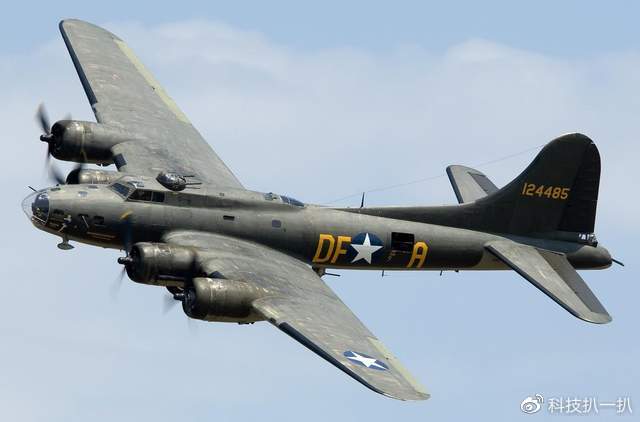 B25轰炸机，巡航速度快，曾扬威于二战期间