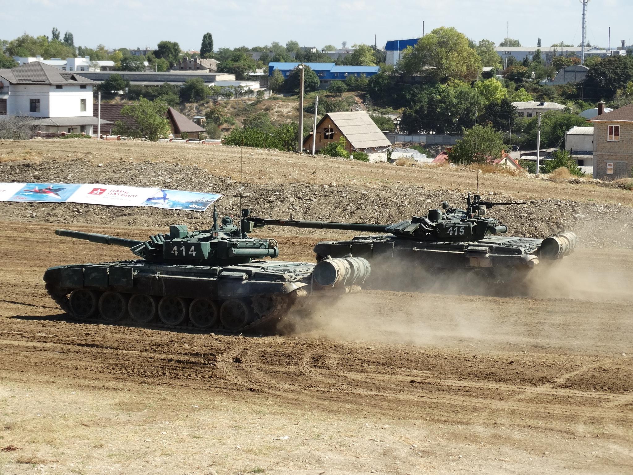 俄罗斯黑海舰队126个独立海岸防卫旅T-72b3部署在塞瓦斯托波尔