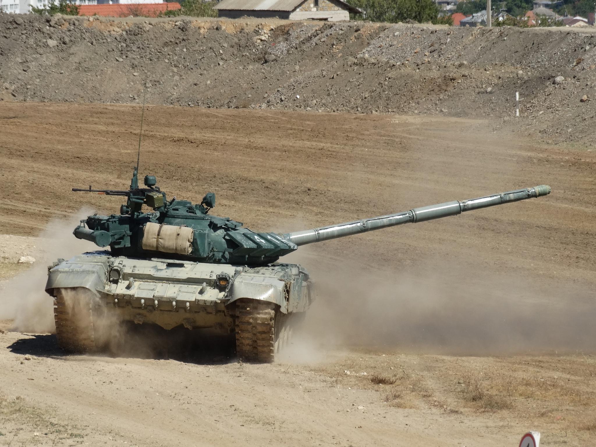 俄罗斯黑海舰队126个独立海岸防卫旅T-72b3部署在塞瓦斯托波尔