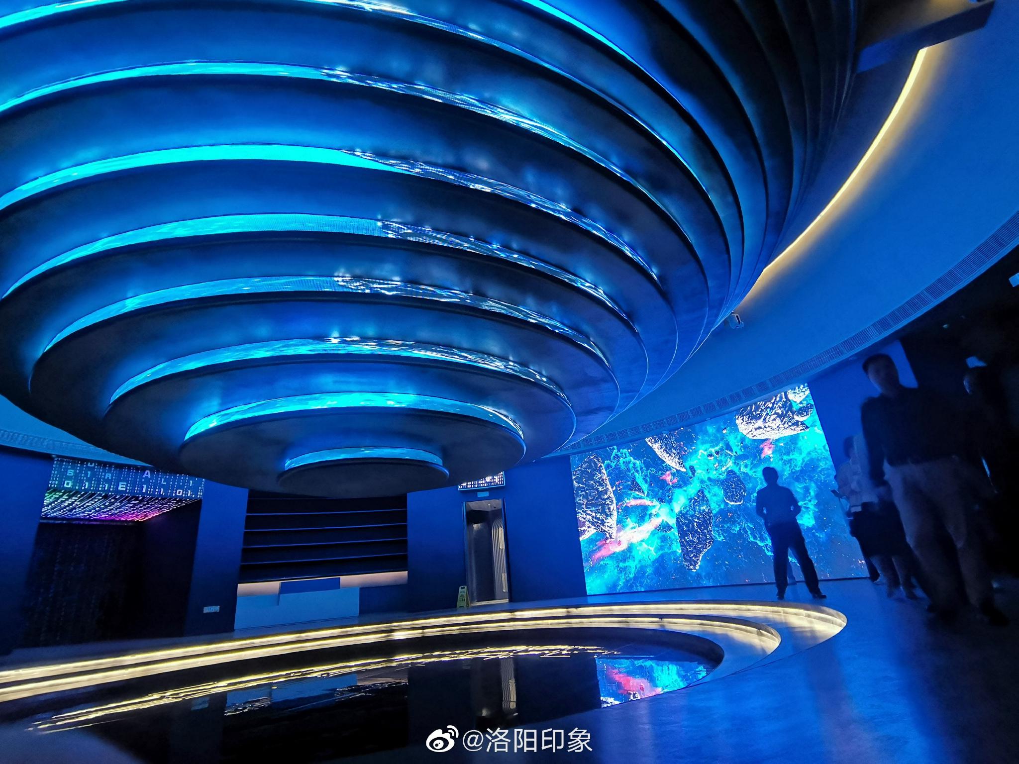 第五站：SoReal 5G+XR 电竞乐园……