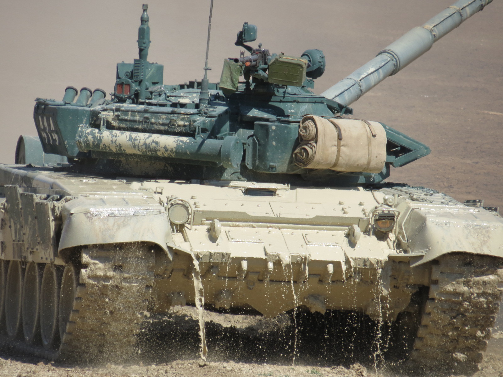 俄罗斯黑海舰队126个独立海岸防卫旅T-72b3部署在塞瓦斯托波尔