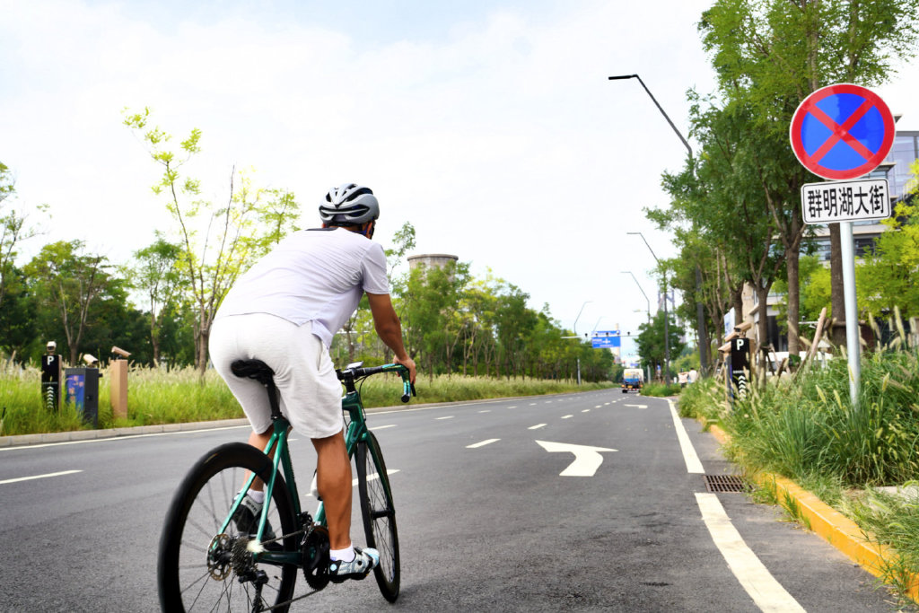 长安街沿线骑行指南，北京最网红骑行路线|石景山|首钢|西街_新浪新闻